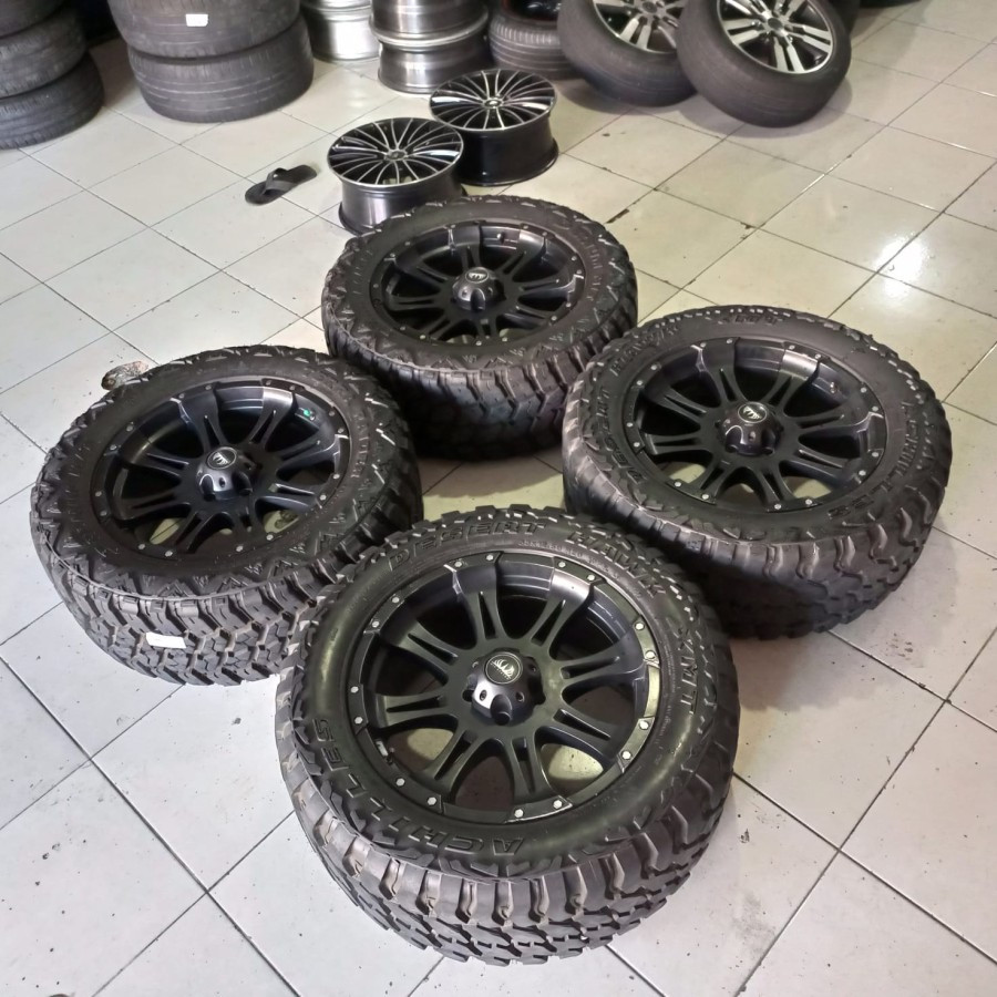 Jual Velg offroad R20 pcd 5x127 untuk RUBICON + Ban MT 33 r20 | Shopee ...