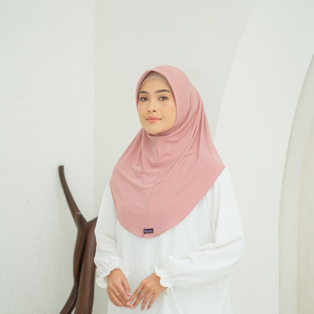 Jual Kerudung Olahraga - Jilbab Bergo Sporty M (Medium) | Shopee Indonesia