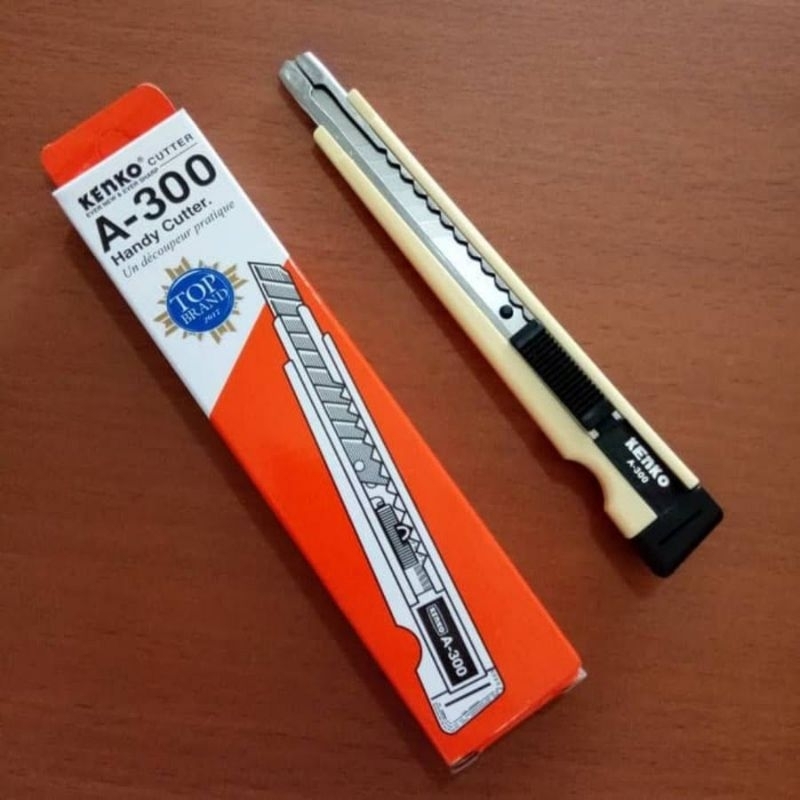 Jual Cutter Kecil Kenko A300 per pack ( 12 PCS ) | Shopee Indonesia