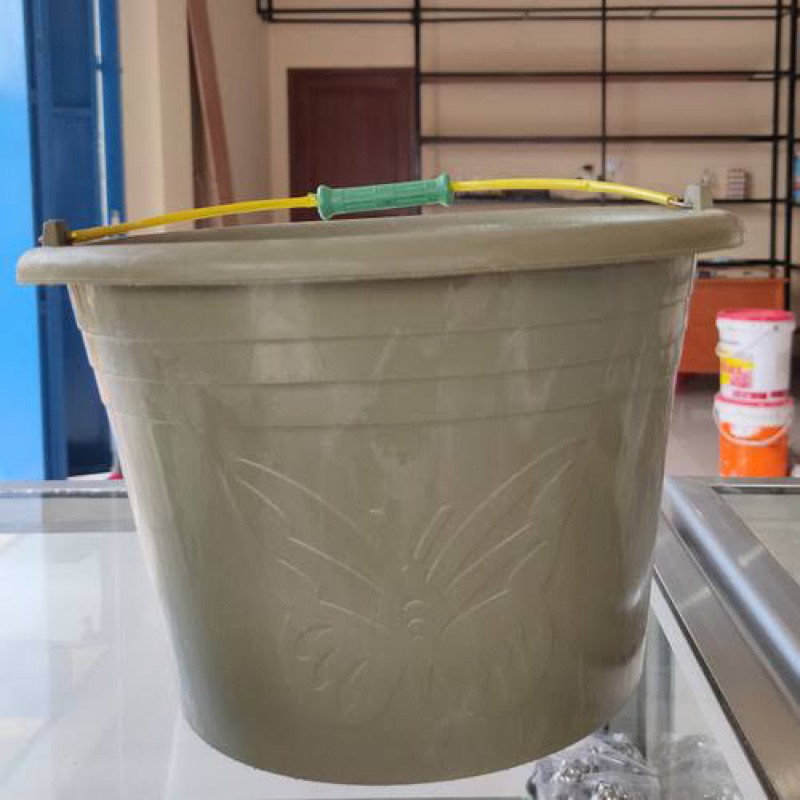 Jual Ember Cor Ember Plastik Hijau Kupu Kupu Besar Dan Kecil | Shopee ...