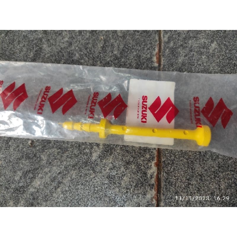 Jual Stik oli atau Pengukur Level Mesin Oli Futura Original SGP ...