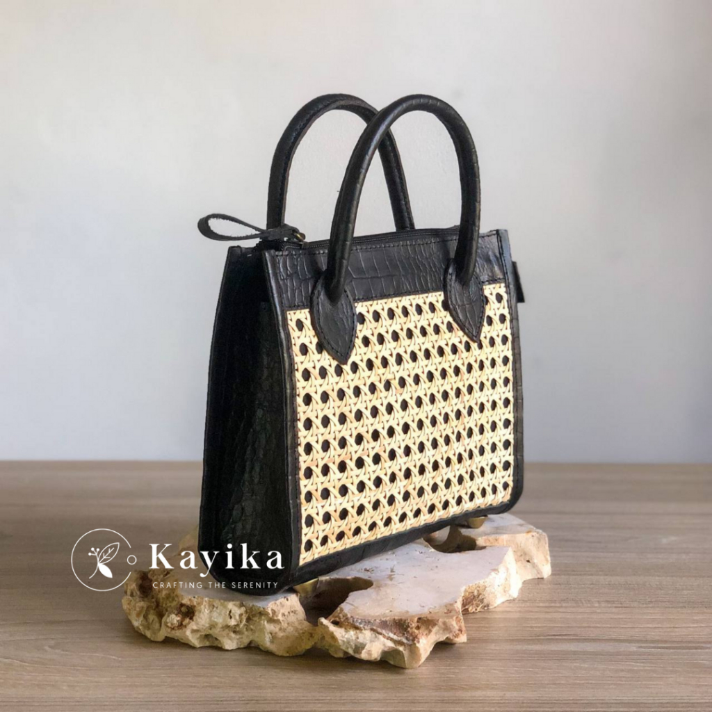 Jual Tas Anyaman Rotan Webing - Tas Selempang - Tas Unik - Tas Rotan ...
