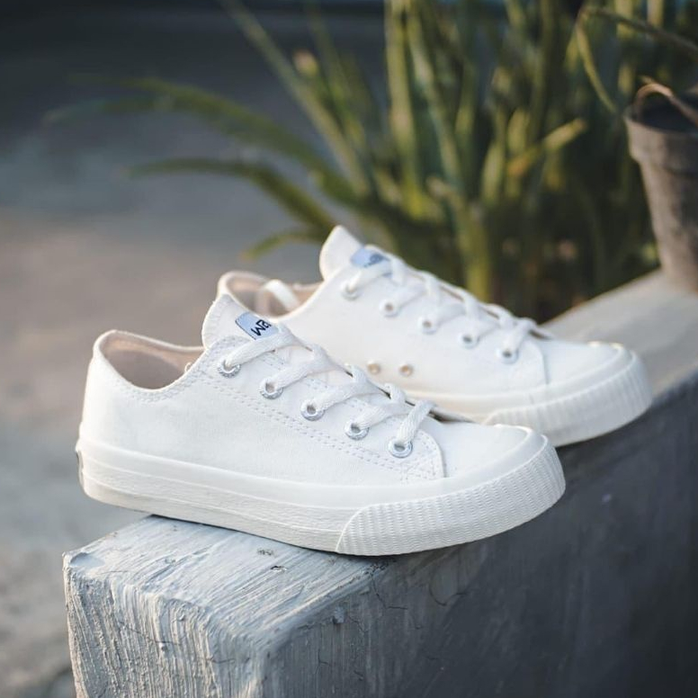 Jual Warrior Venus Low White Original 100% | Shopee Indonesia