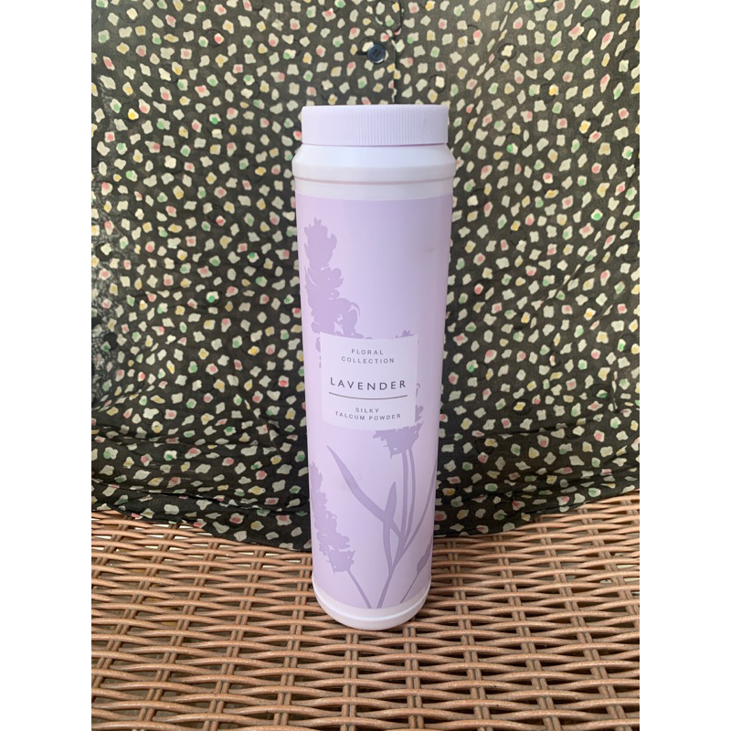Jual Marks & Spencer M&S Original Lavender Silky Talcum Powder 200g ...
