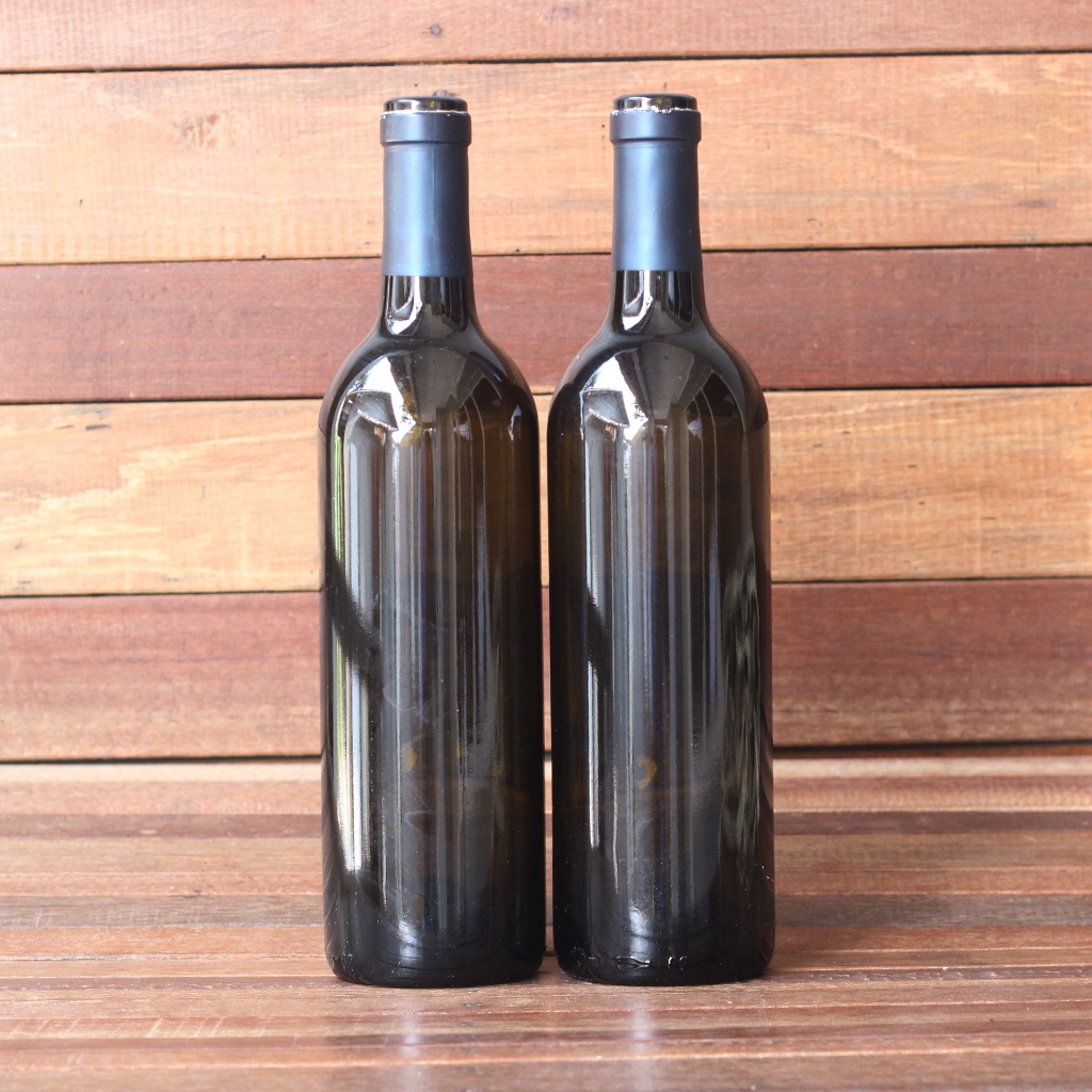 Jual Botol bekas wine cocok buat hiasan cafe restauran kedai coffe ...