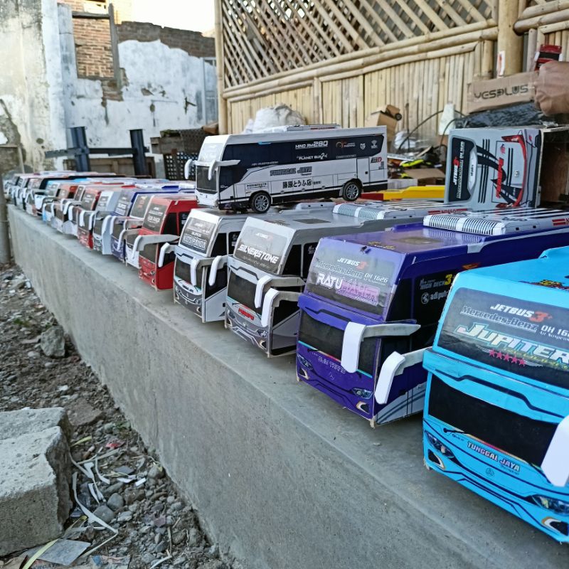 Jual Mainan Miniatur Bus Akap tanpa Telolet Basuri Besar Ukuran 50 cm ...