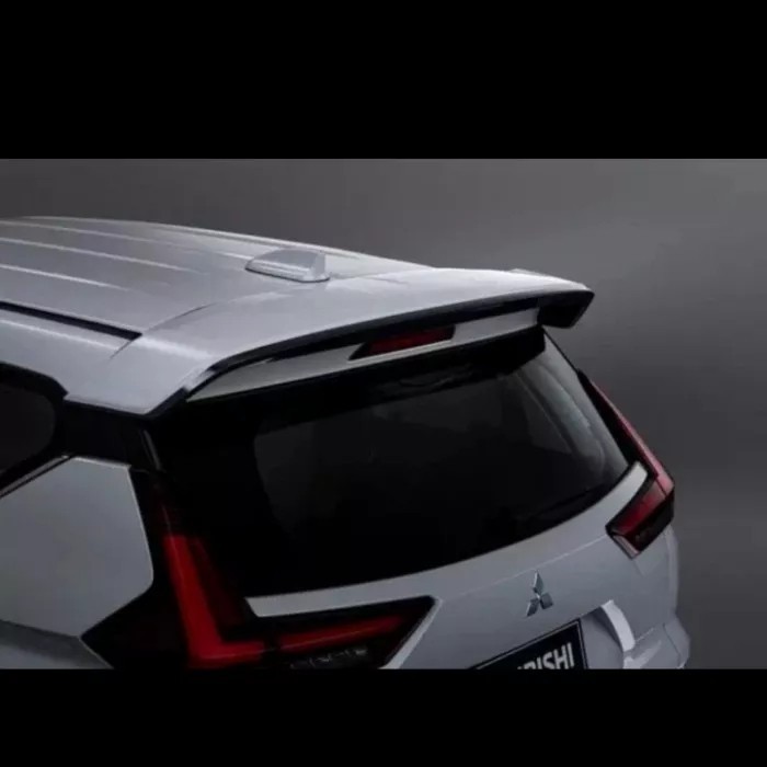 Jual spoiler xpander ultimate facelift 2022 2023 topi belakang xpander ...