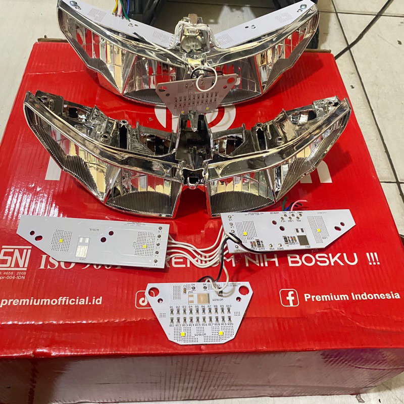Jual mesin pcb lampu depan vario 125 led original Honda atau vario 150 old led original | Shopee ...