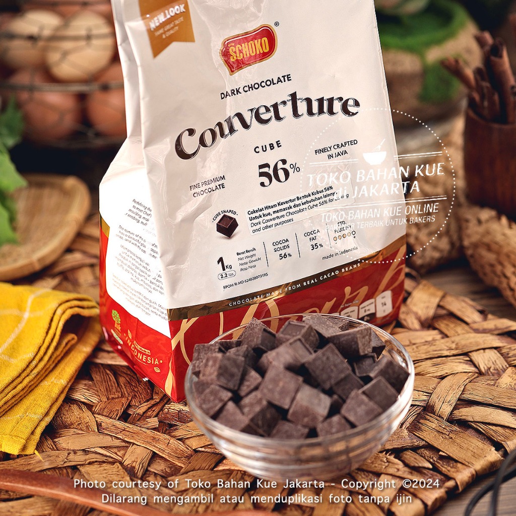 Jual Schoko CUBE 56% Dark Couverture Chocolate 100gr Coklat Baking ...