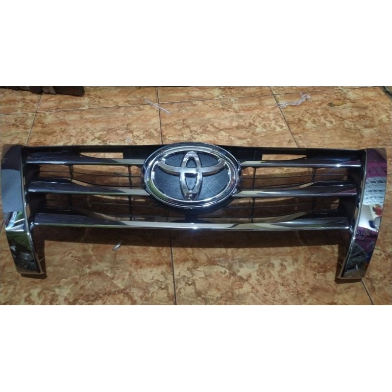 Jual ORI Grille radiator Toyota fortuner VRZ full chrome | Shopee Indonesia