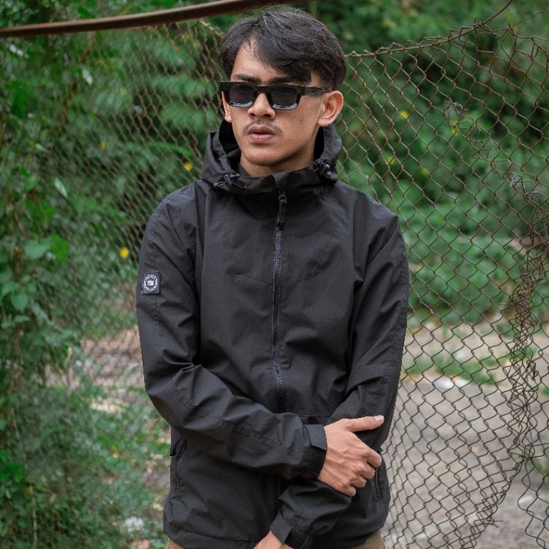 Jual Troublemaker - Outwear Jacket - Stalingard Black | Shopee Indonesia