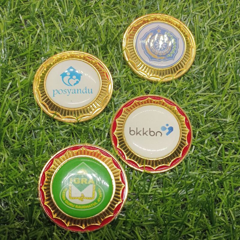 Jual Pin tumpuk matahari besar custom logo satuan | Shopee Indonesia