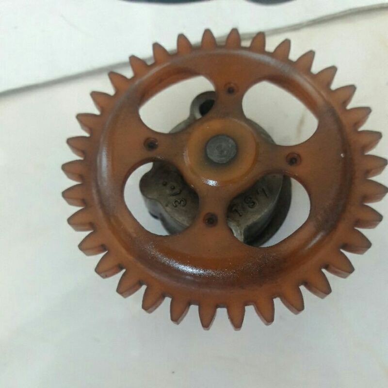 Jual POMPA OLI YAMAHA JUPITER MX 135 OLD 4SPEED ORIGINAL | Shopee Indonesia