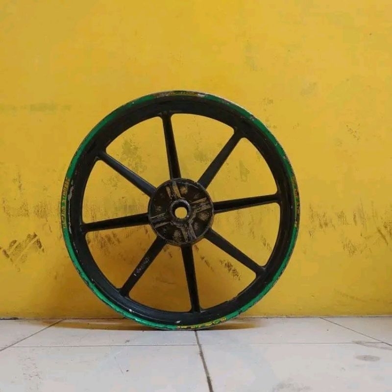 Jual Velg belakang palang 8 For yamaha cabutan Jupiter Cw Vega lama PNP ...