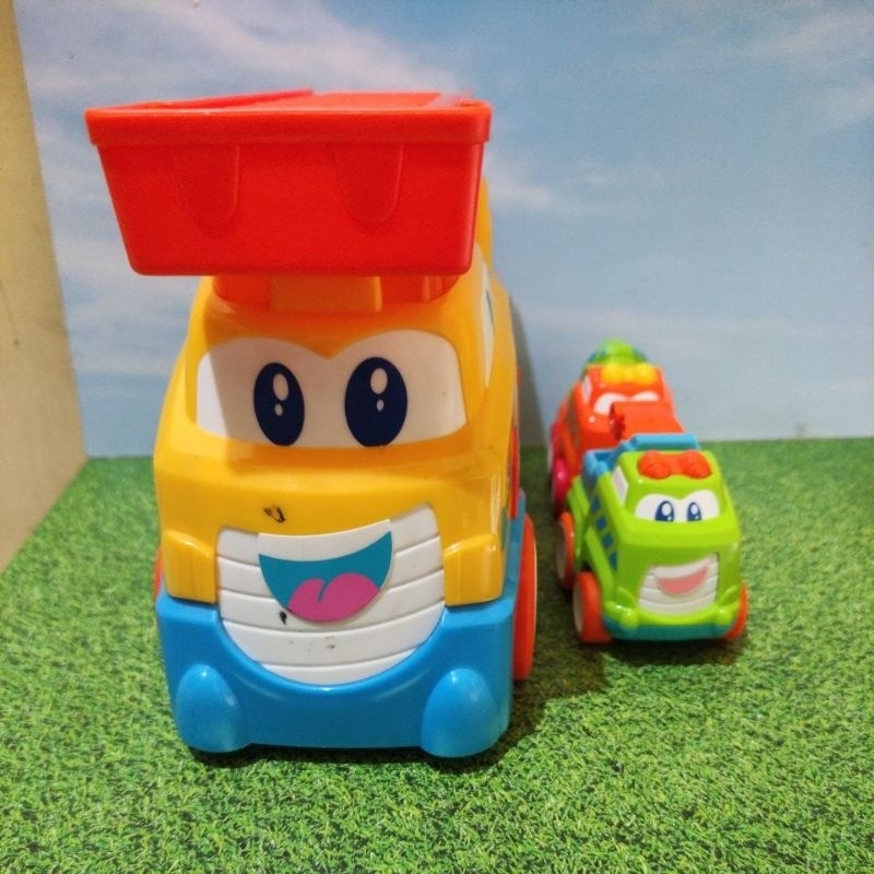 Jual Hap-P-Kid Happy Kid Toy Utility / Tow Truck w/ Lights Sounds ...