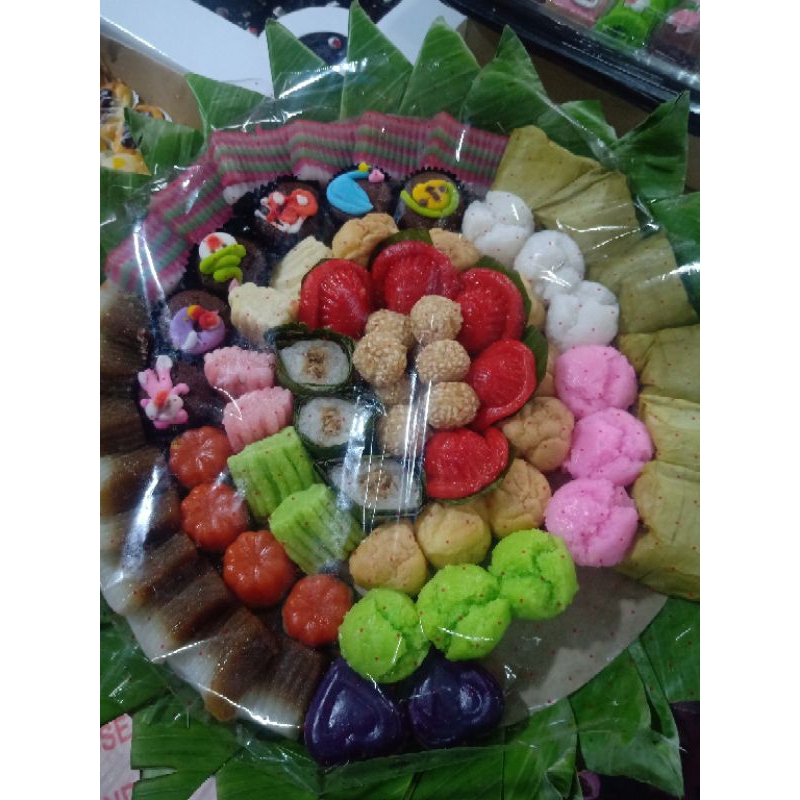 Jual Kue Tampah, Aneka kue kue, Snack Box, Jajanan Pasar, Kue ...