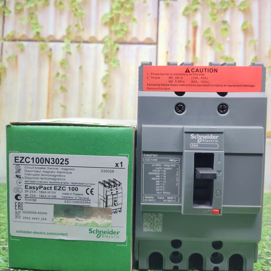Jual MCCB Breaker Schneider Elektrik EZC100N 3P 25A 3phase 25 A | Shopee Indonesia