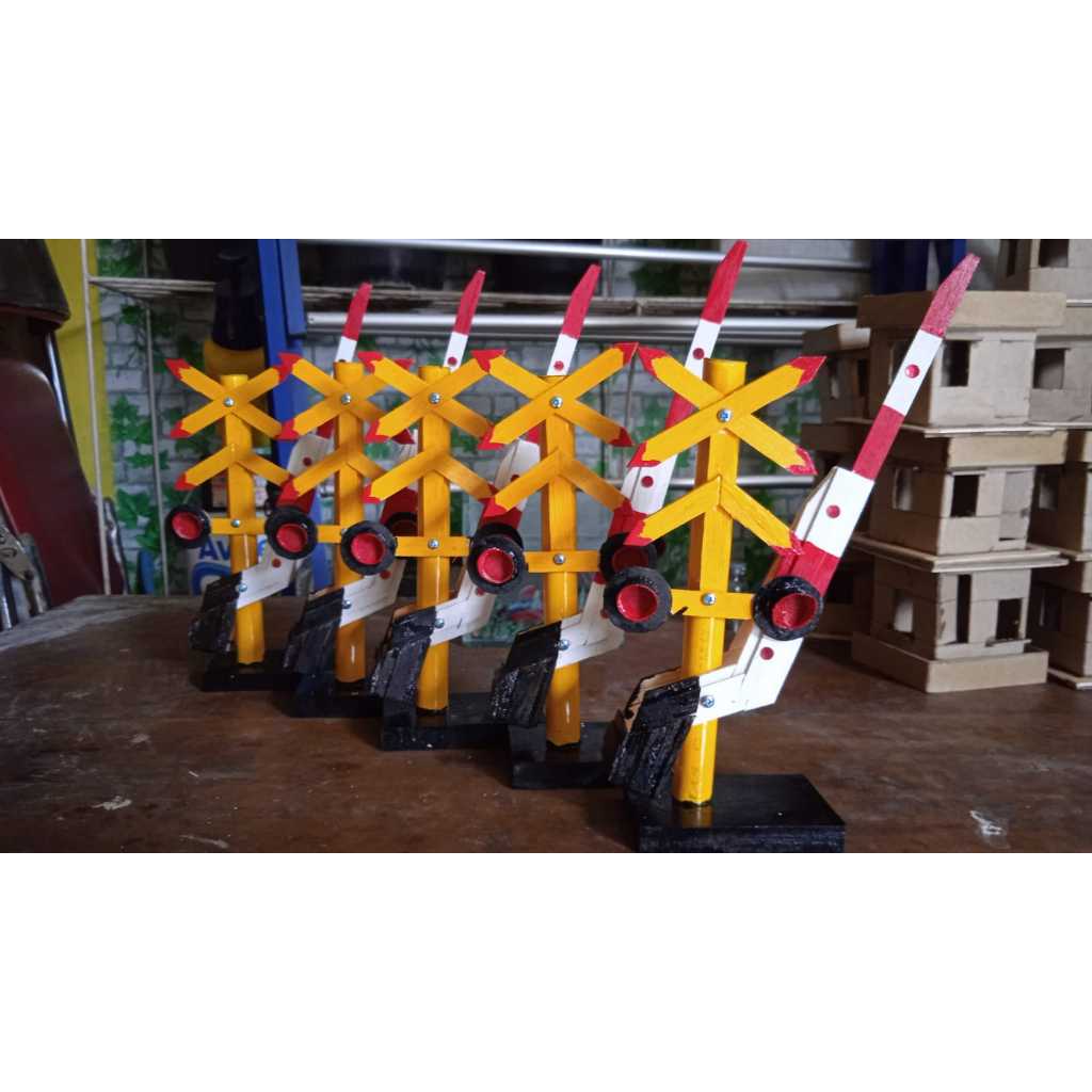 Jual Mainan miniatur Palang Pintu Kereta Api Indonesia Palang Sepur KAI ...