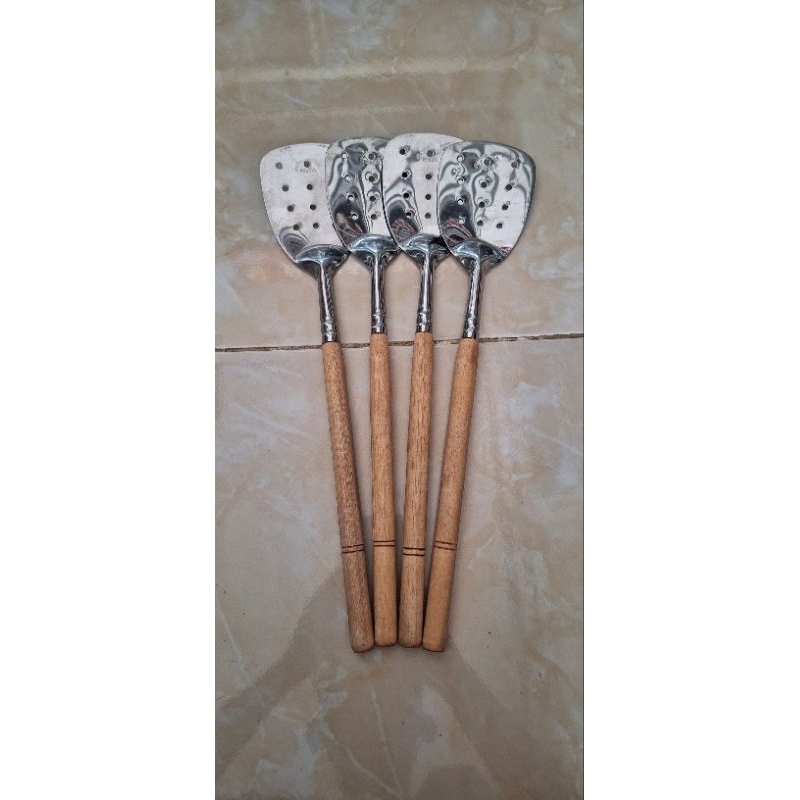 Jual Sepatula Berlubang/Sutil Stainless Gagang Kayu | Shopee Indonesia