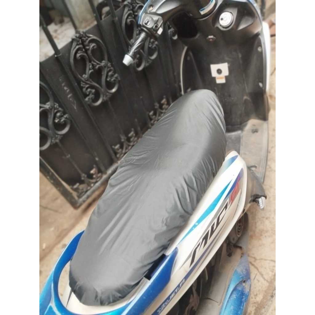 Jual sarung jok motor/cover jok motor | Shopee Indonesia
