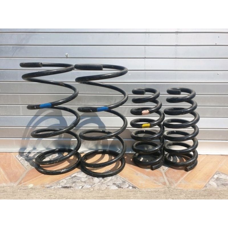 Jual Coil Spring Per Keong Depan Belakang Mitsubishi Pajero / Strada ...
