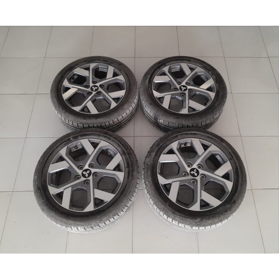 Jual VELG MOBIL BEKAS COPOTAN OEM STD X-PANDER CROSS R17 PCD 5X114 GMF ...