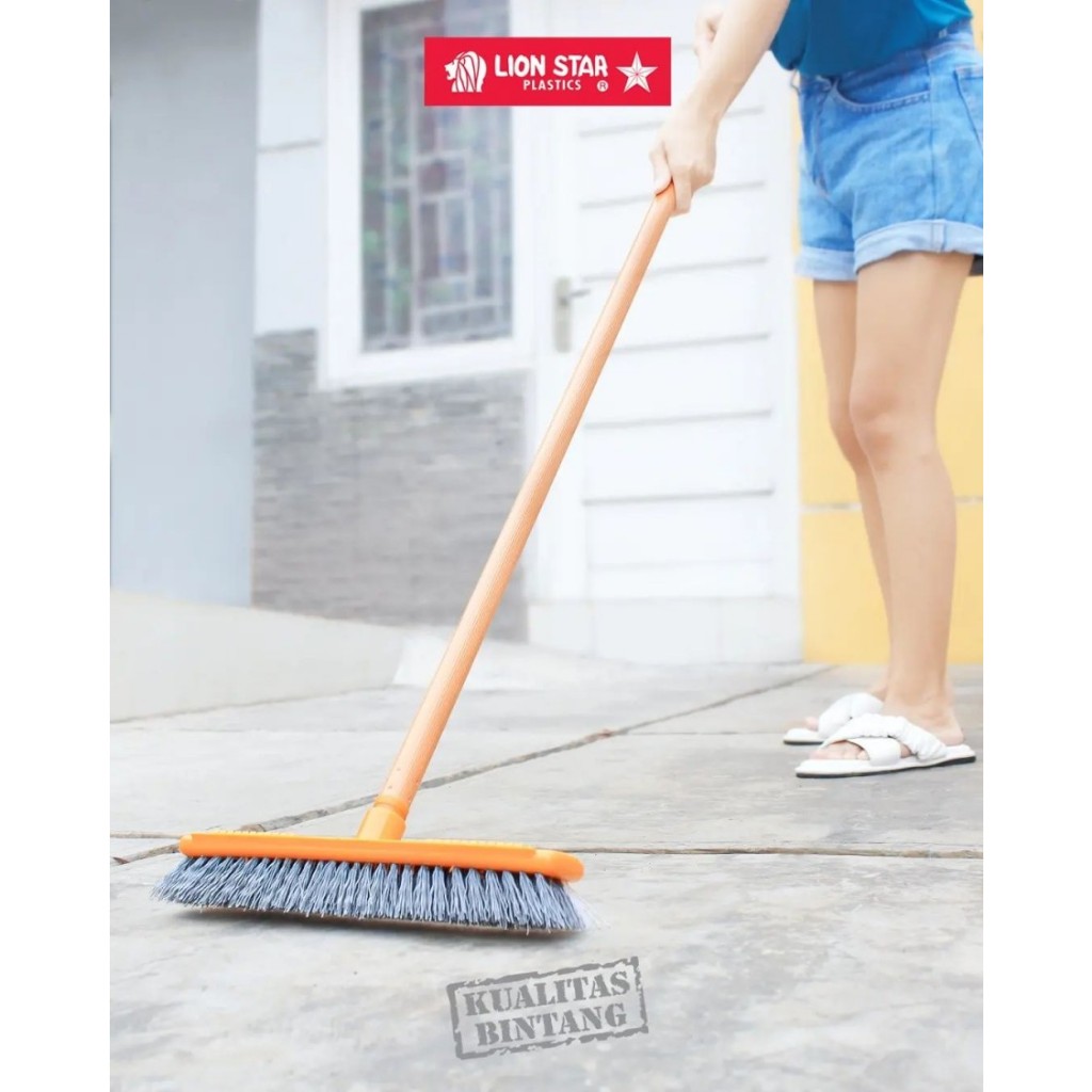Jual Sikat Lantai Dorong Gagang Panjang, Floor Scrubber Lionstar BM-28 ...