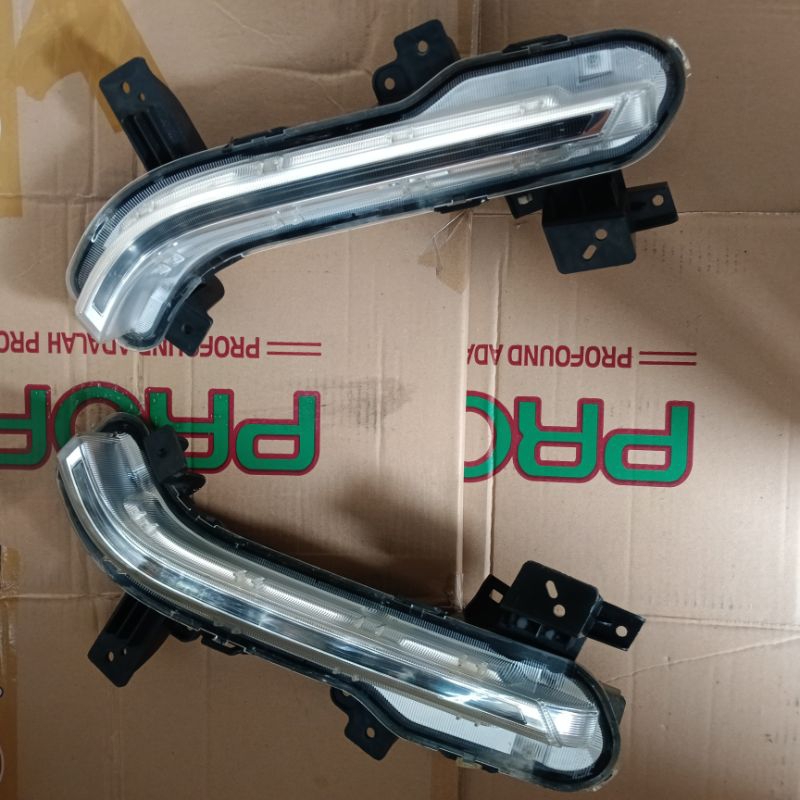 Jual drl led lampu bumper depan wuling confero facelift | Shopee Indonesia