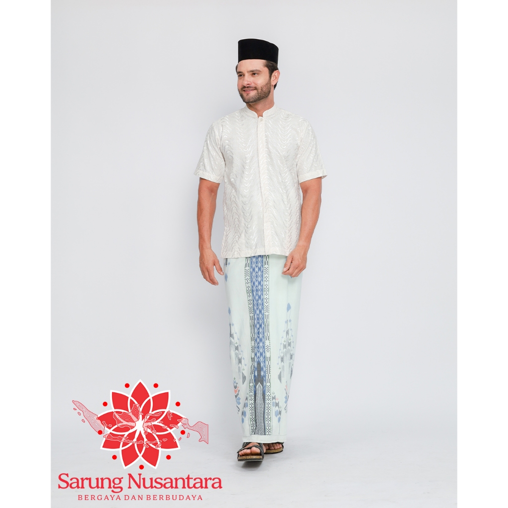 Jual Sarung Nusantara Series Tenun Motif Tugu Persada | Sarung Premium ...