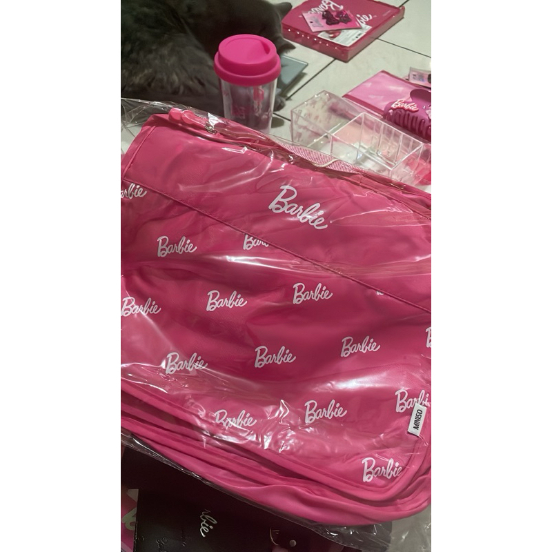Jual BARBIE X MINISO TAS PENYIMPANAN BAJU KOPER | Shopee Indonesia