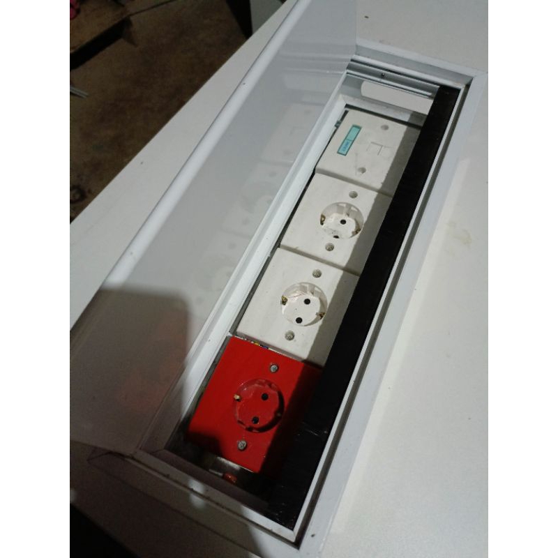 Jual TUTUP STOP KONTAK MEJA BOX COLOKAN TEMPAT LISTRIK TANAM LUBANG ...