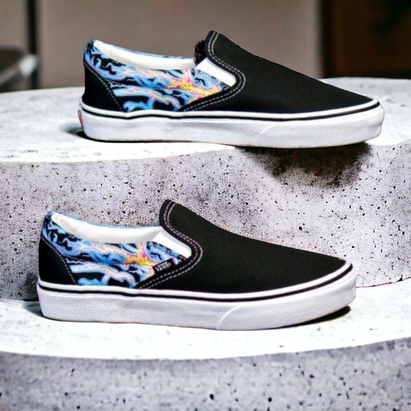 Jual SEPATU VANS SLIP ON ELECTRIC FLAME BLACK TRUE WHITE ORIGINAL 100% ...