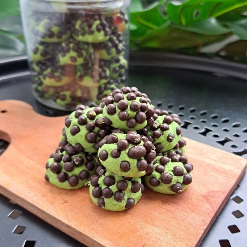 Jual Kue Chococrispy Pandan Biba Snacks ( Beli 1 Toples GRATIS 1 ...