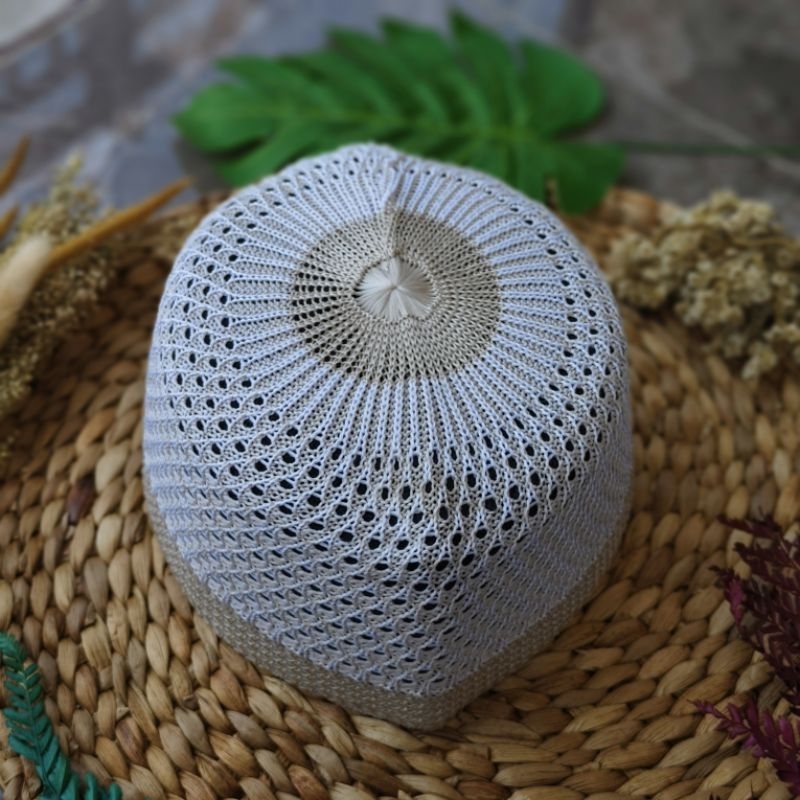 Jual Peci Rajut Oval Songkok Kopiah Kopyah / Oleh-oleh Haji dan Umroh ...