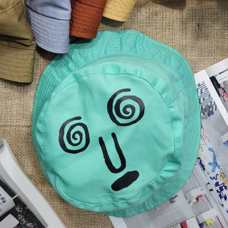 Jual Topi Bucket Drill Dazzling Muka Wajah Pusing Face Meme Emoji ...