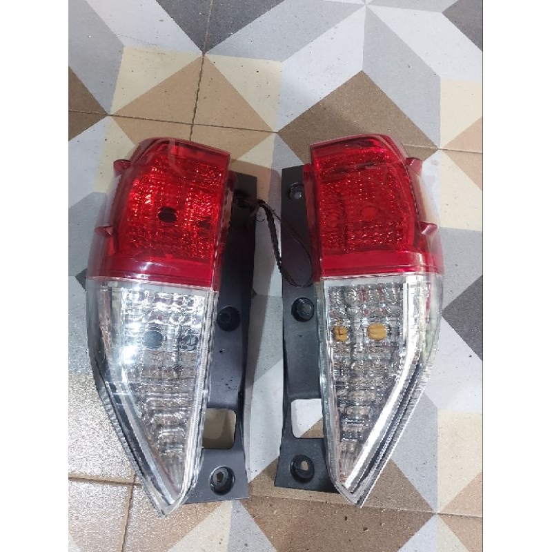 Jual STOPLAMP LAMPU BELAKANG INNOVA REBORN ORIGINAL SECOND HARGA SATUAN ...