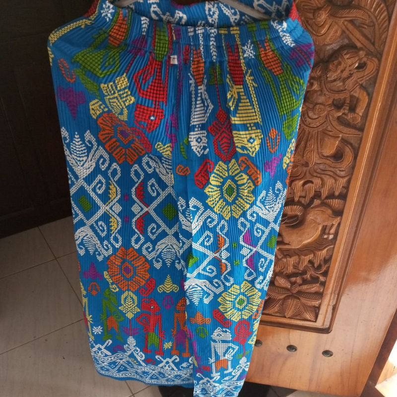 Jual PRELOVED/THRIFT KEMBEN JADI BIRU | Shopee Indonesia