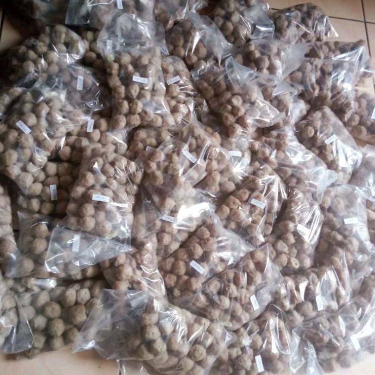 Jual Bakso daging sapi halus/polos .bakso enak gurih isi 50pc hrga 50k ...