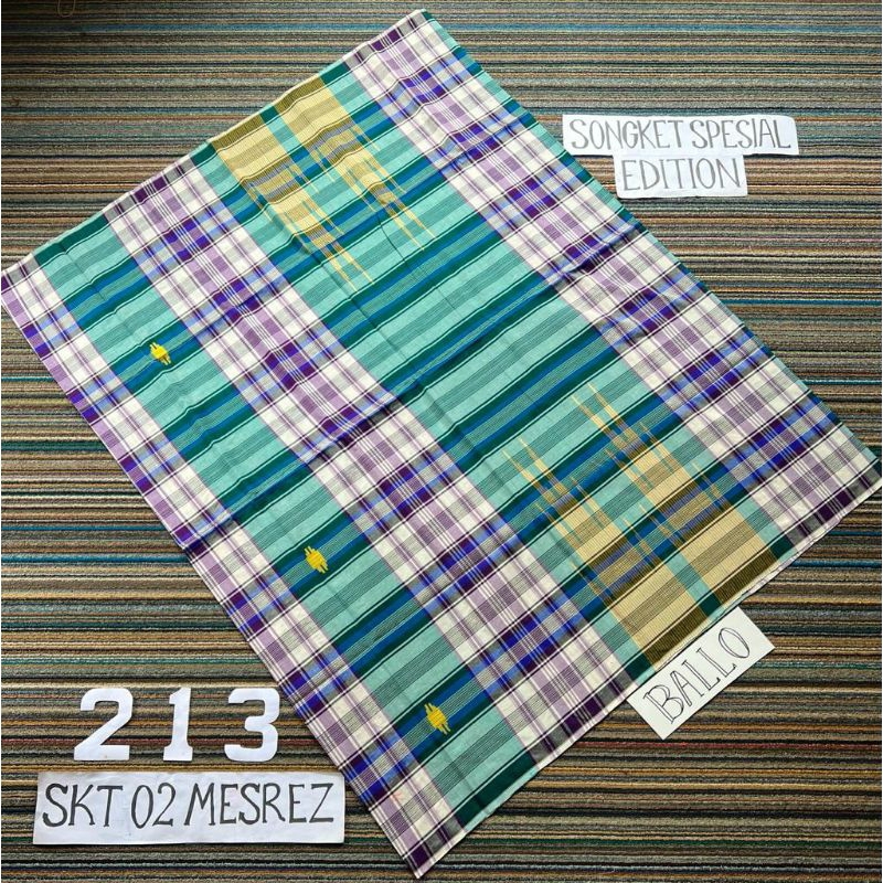 Jual Sarung,Tenun Asli 100%,Samarinda,Tipe HATTA & SONGKET kain/bahan ...