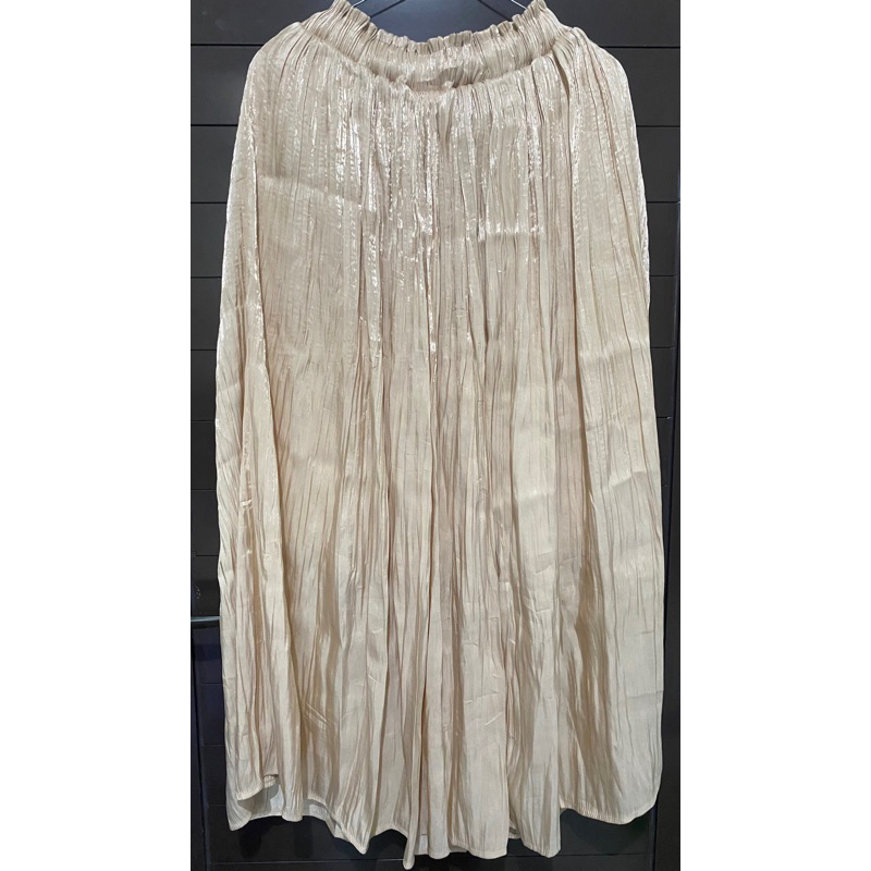 Jual Rok panjang plisket satin shimmer glossy | Shopee Indonesia