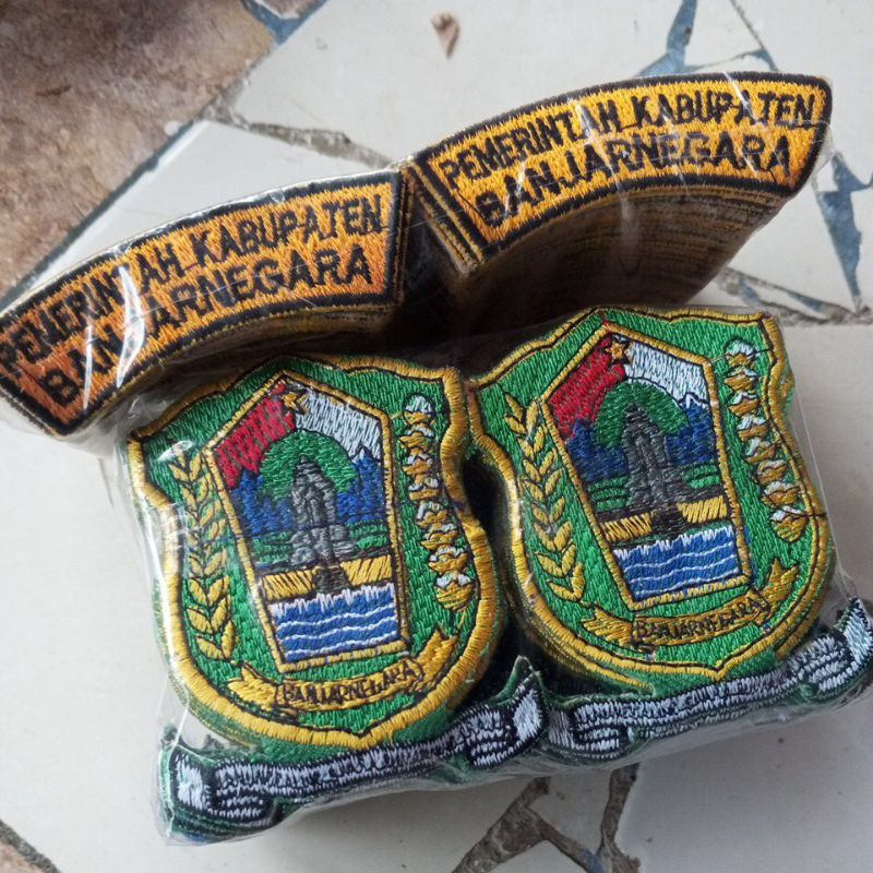 Jual 100 set /pasang Logo PEMERINTAH KABUPATEN BANJARNEGARA Full Bordir ...