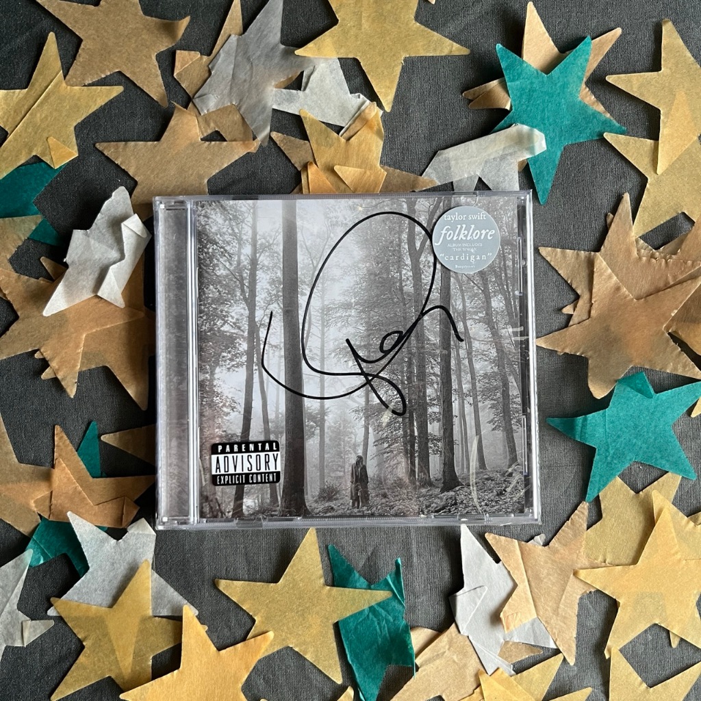 Jual Taylor Swift hand-signed folklore CD Original from Official Taylor ...