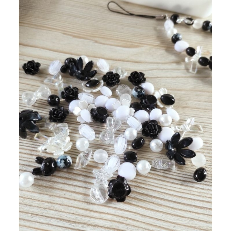 Jual manik gado hitam putih/manik mix/manik gado gado | Shopee Indonesia