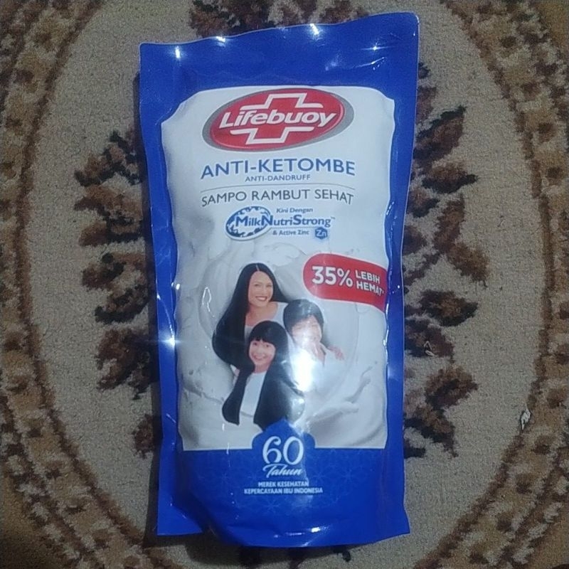 Jual LIFEBUOY SHAMPO ANTI KETOMBE ANTI DANDRUFF 900 ML | Shopee Indonesia