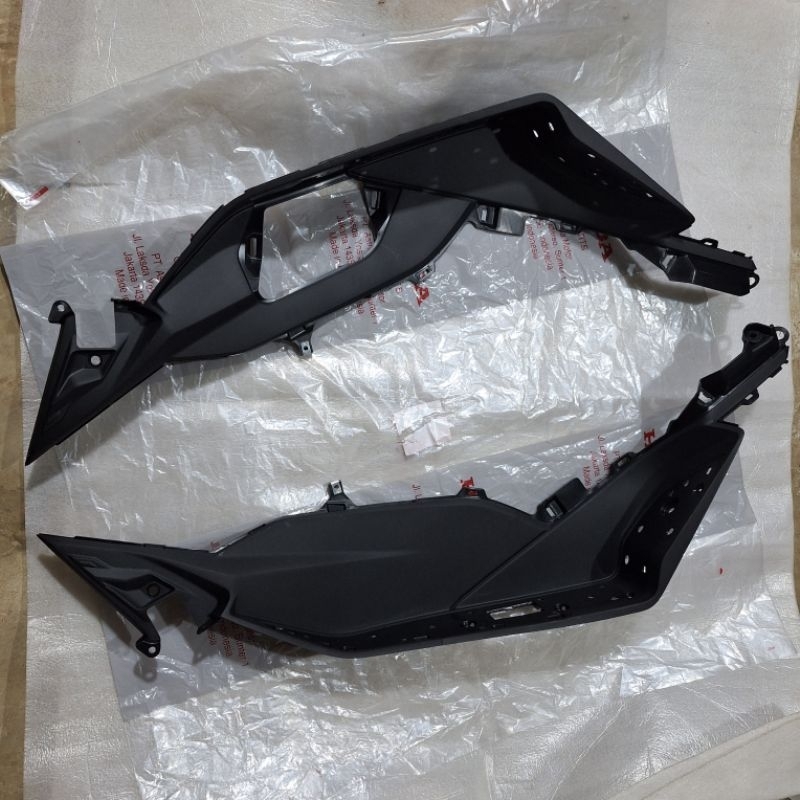 Jual step floor pcx pijakan kanan kiri pcx 160 original | Shopee Indonesia