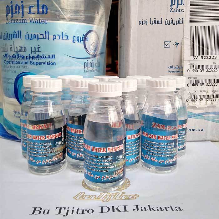 Jual Air Zamzam / Zam Zam Water Kemasan Botol 80 ml Original Segel ...