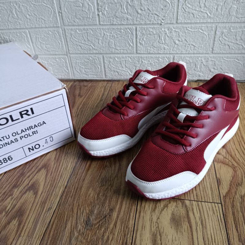Jual Sepatu Olahraga Jatah Polri / Sepatu Olahraga Pembagian Polri ...