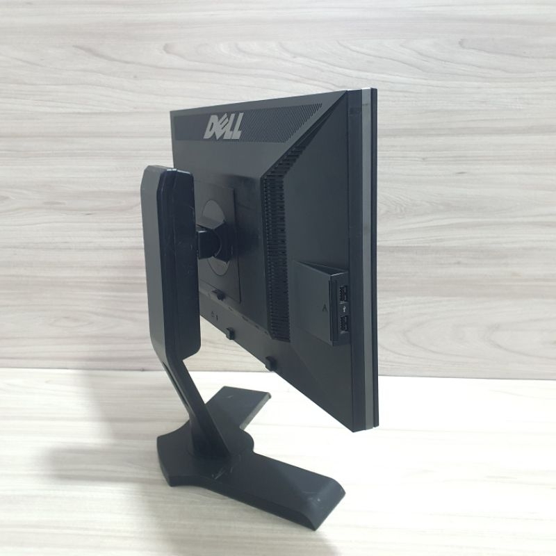 Jual Lcd Monitor Dell 19 Inch Widescreen Stand Bisa Vertikal/Horizontal ...