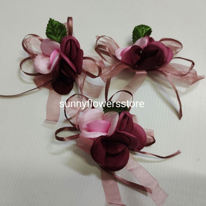 Jual (12 pcs ) Bunga aksesoris buat Panitia/Bros pin pakai peniti ...