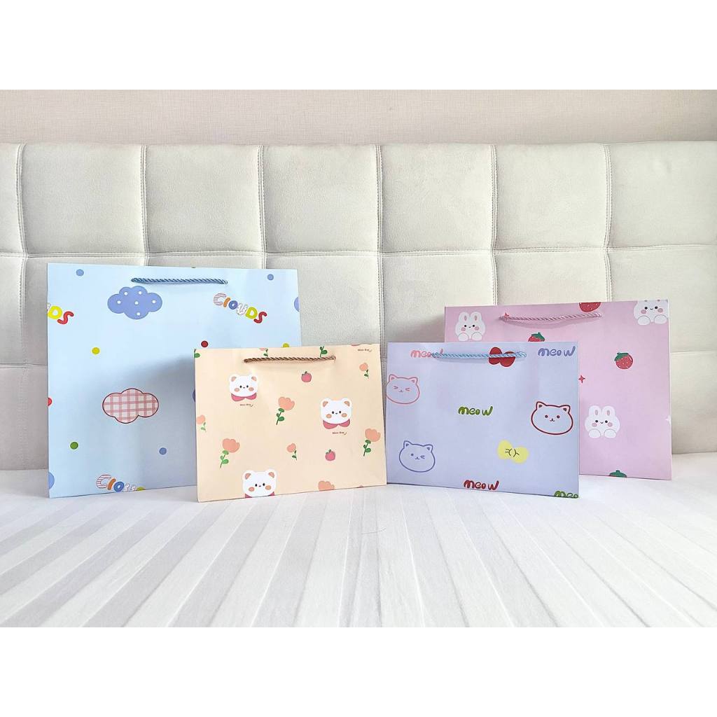 Jual Paper Bag motif Clouds Meow / Tas Kertas / Tas Kado / Goodie bag ...